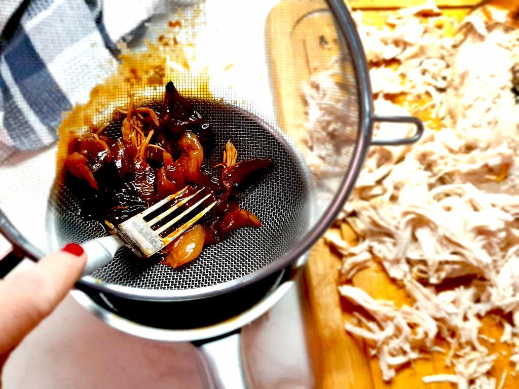Slow cooked - Pulled turkey with Coca cola - Poultry
