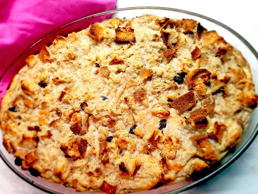 Bread Pudding with Syrup Sauce - Recipe - Desserts