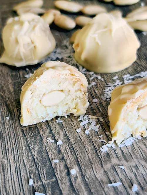 Coconut balls - Raffaello balls - Desserts