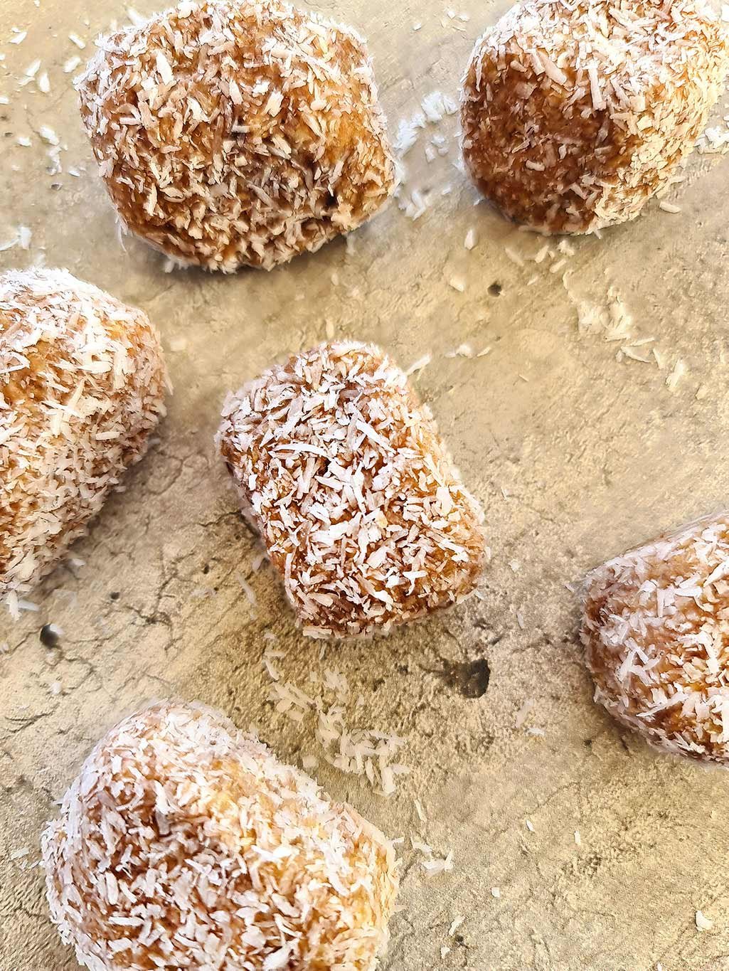 Old-fashioned Swedish Havrebollar - Oat-balls